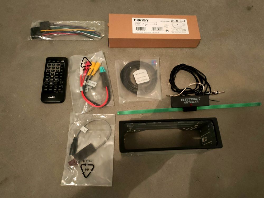 Clarion NZ502E Autoradio inkl. DVB-T-EMPFÄNGER (Gebraucht) in für CHF ...