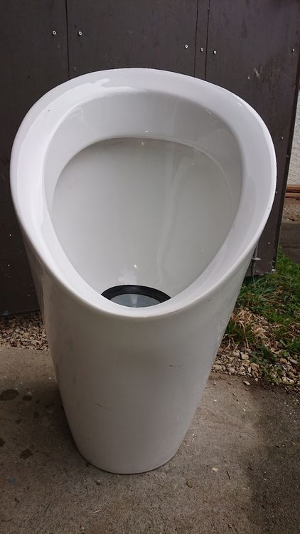 Pissoir (Gebraucht) in Dulliken für CHF 25 – nur Abholung auf Ricardo ...