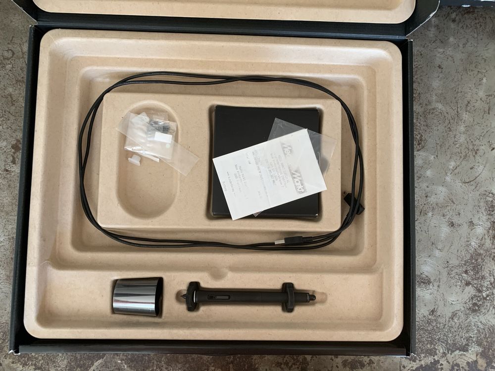 Wacom Intuos Pro M Tablette Graphique Pen & Touch (Gebraucht) in Morges ...
