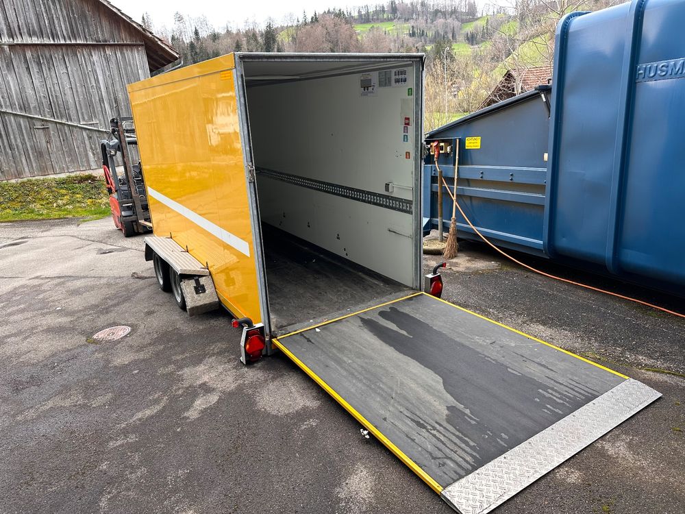 grosser Absenkanhänger mit Rampe 3000Kg 150x400xH199cm (Gebraucht) in Necker für CHF 8500 – nur ...