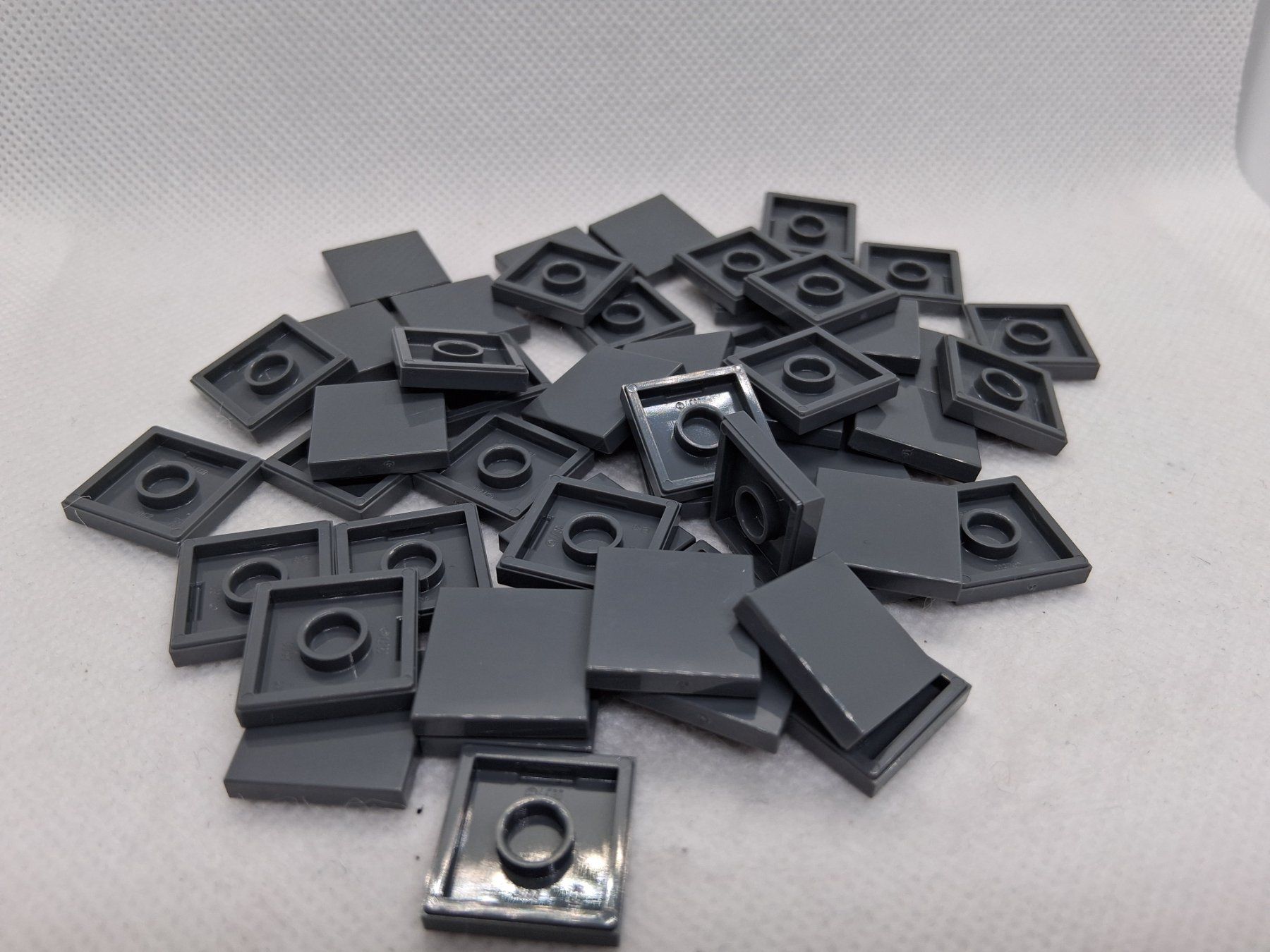 Lego 50 Stk. Tile 2x2 dark stone grey (new) (Neu und originalverpackt ...