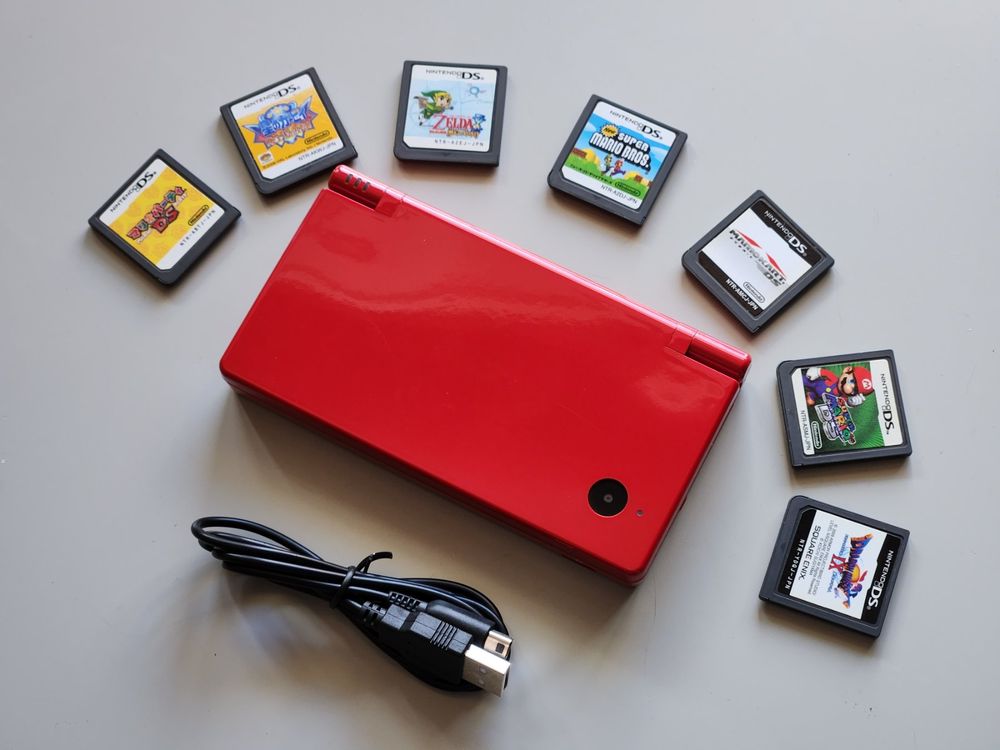 Nintendo DSi + 7 games (Japan import) | Kaufen auf Ricardo