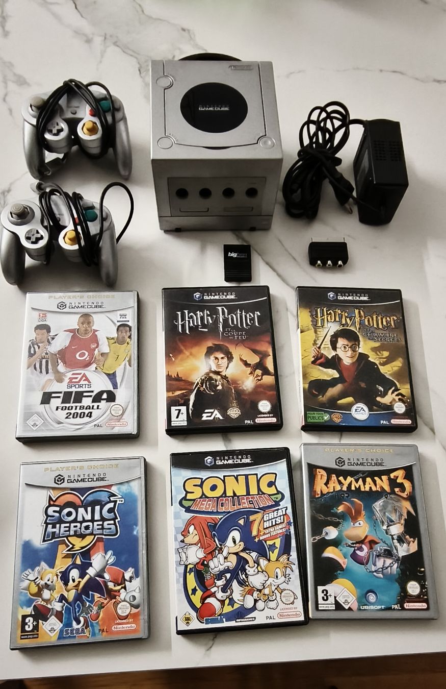 Nintendo Gamecube Silber mit 2 Controller + 6 TOP Games (Gebraucht) in ...