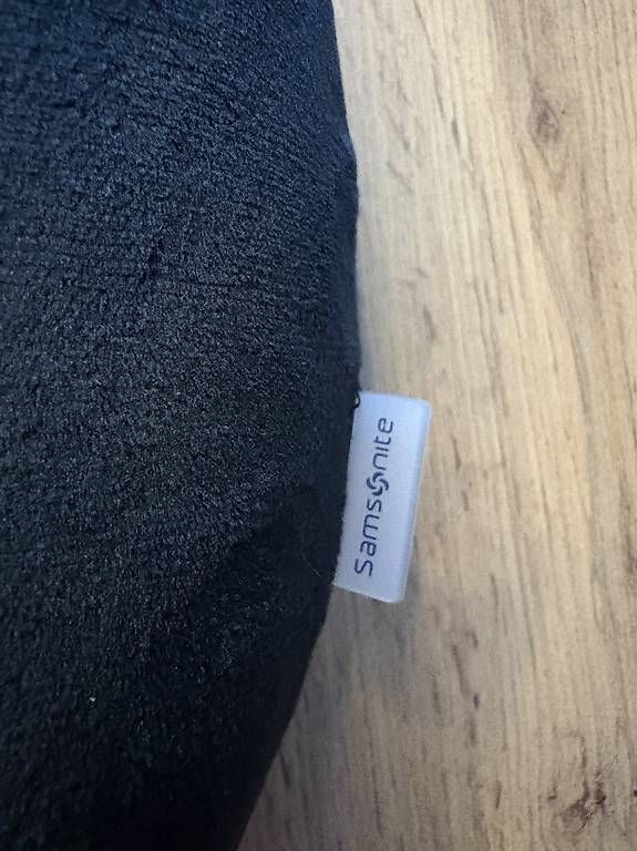 Samsonite Reisekissen (Gebraucht) in Heimberg für CHF 10 – nur Abholung ...