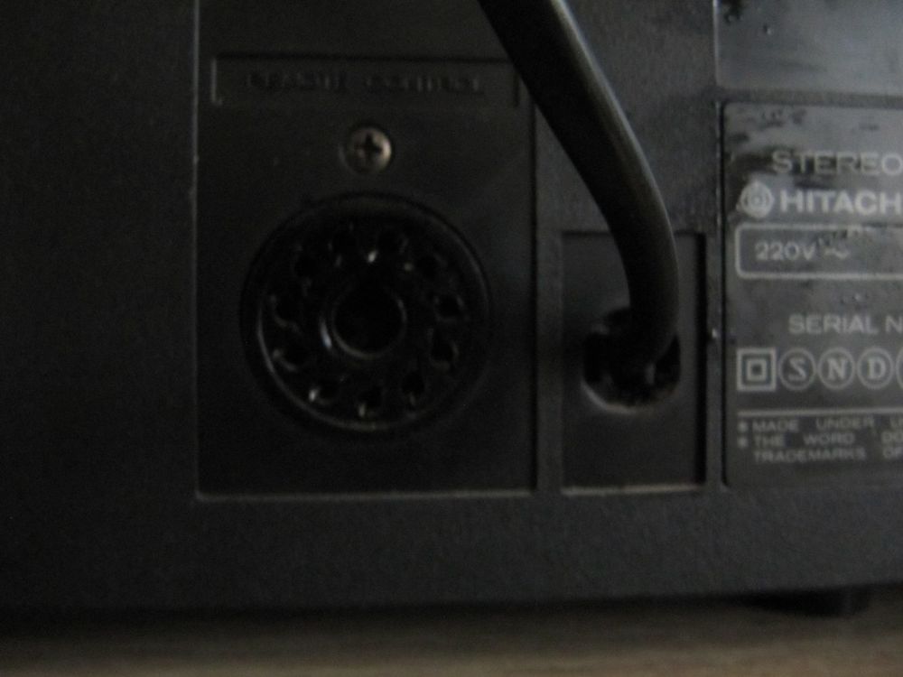 HITACHI Stereo Cassete Tape Deck D-980 (Gebraucht) in Basel für CHF 220 ...