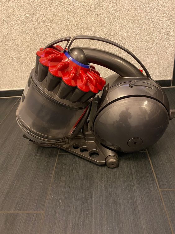 Dyson DC33 Ball Staubsauger | Kaufen auf Ricardo