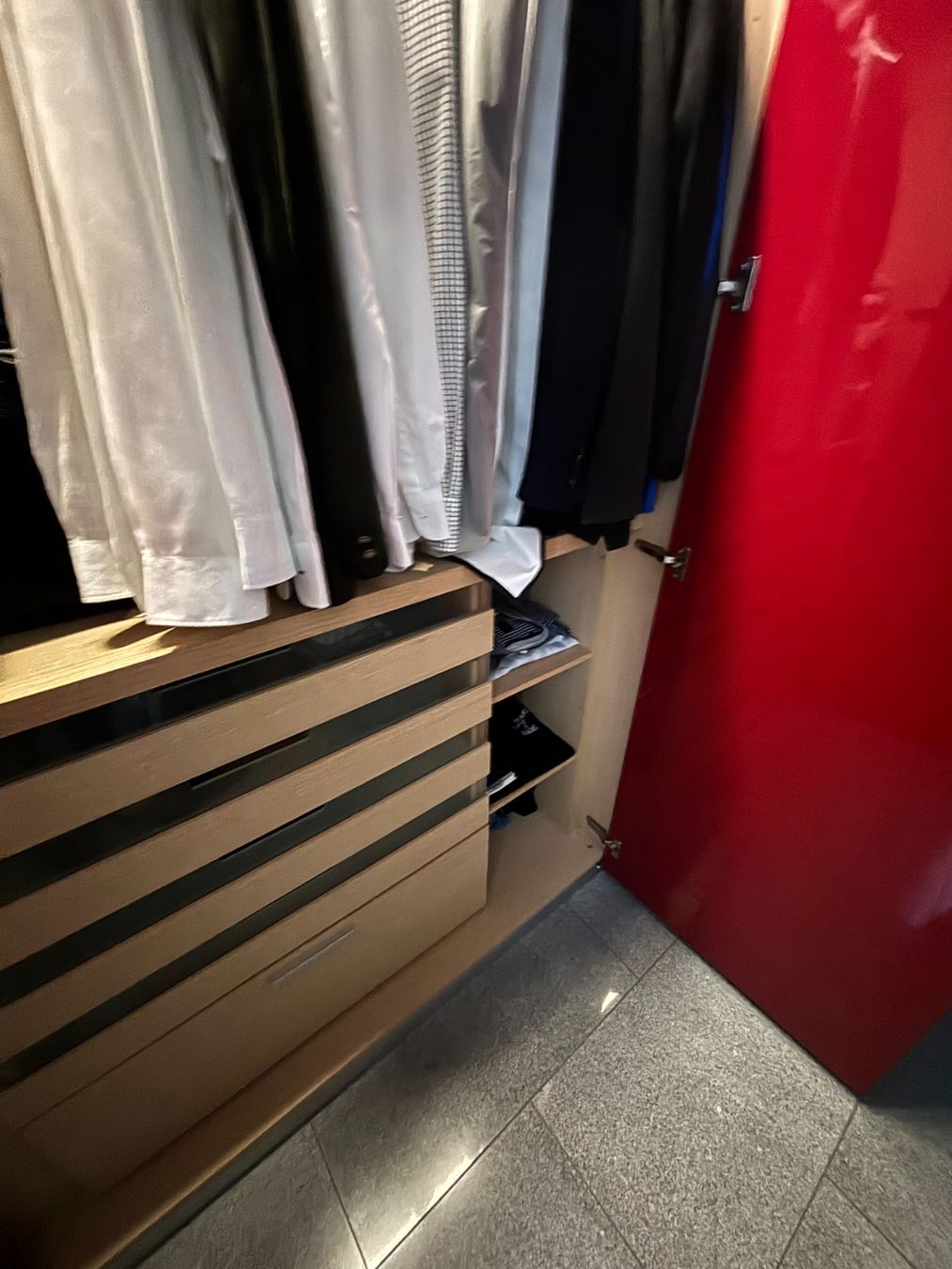 Schrank Poliform, New Entry, B 260x T 62x H 227 (Gebraucht) in ...