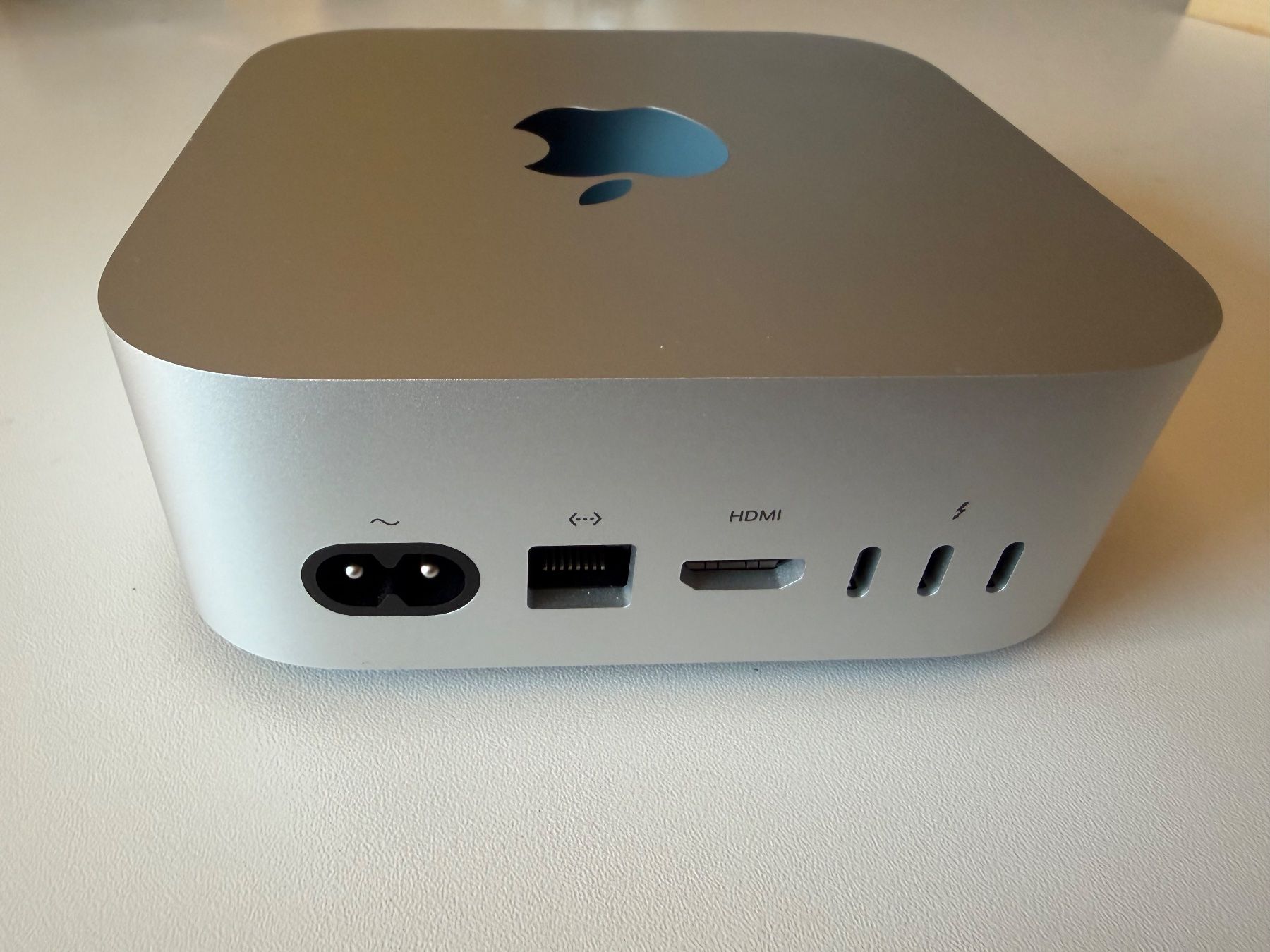 Mac mini 2024 M4 Pro 512 GB / 24 GB inkl. Magic Keyboard (Gebraucht) in ...