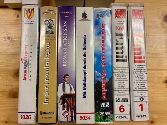 Diverse VHS Kasetten (Gebraucht) in OBERLUNKHOFEN für CHF 10 – mit Lieferung auf Ricardo kaufen