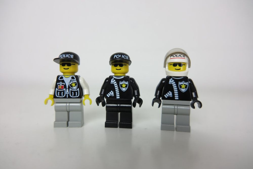 LEGO Minifiguren 3 Polizisten Classic | Kaufen auf Ricardo