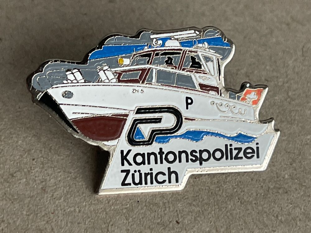 Pin Kantonspolizei Zürich (Gebraucht) in Glattbrugg für CHF 1 – mit Lieferung auf Ricardo kaufen