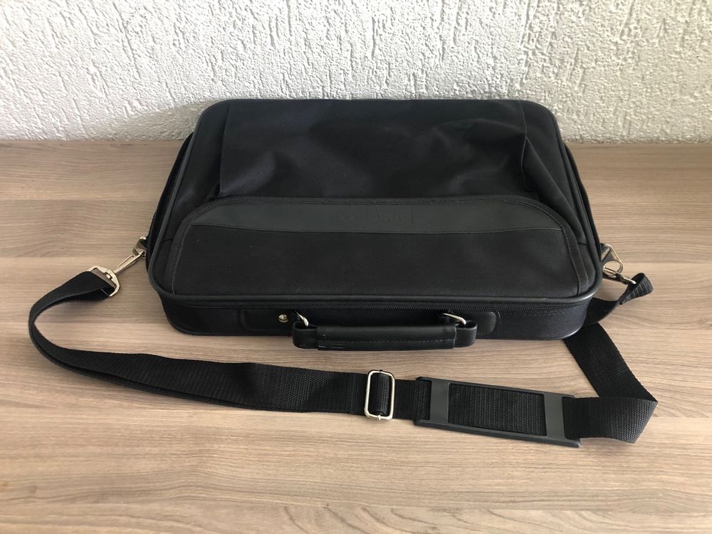 Notebook Tasche ab 1.- (Gebraucht) in Emmen für CHF 4 – mit Lieferung ...