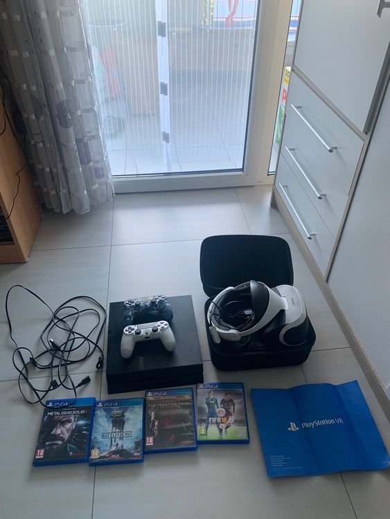 Sony PlayStation 4 Standard Edition | Kaufen auf Ricardo
