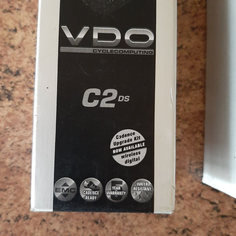 Lot 2 VDO Cyclecomputing C2DS. Jamais utilisé (Neuf avec emballage d ...