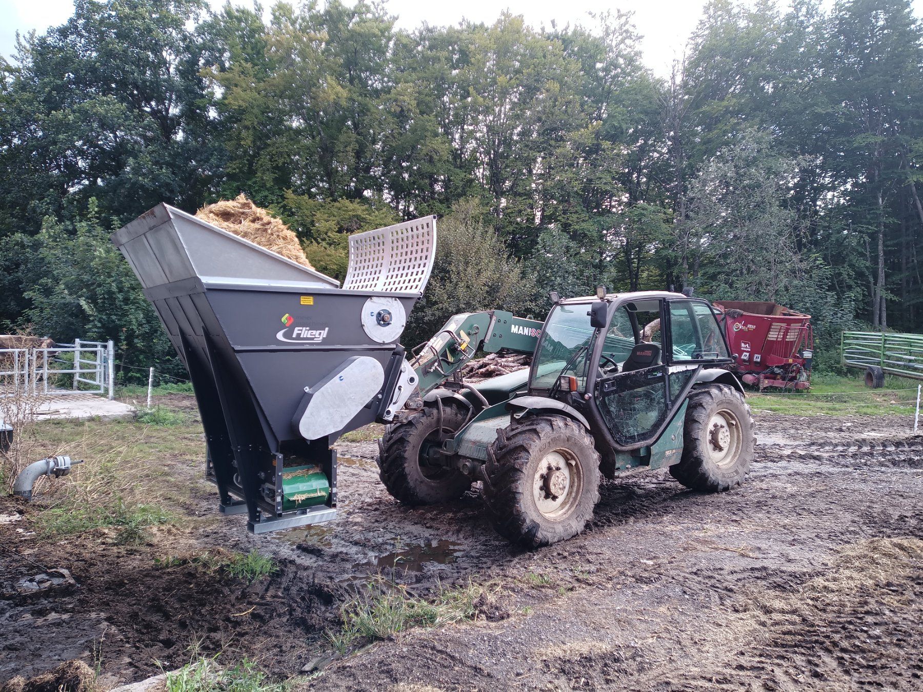 Einstreuschaufel Fliegel (Gebraucht) in Rüeterswil für CHF 12000 – nur ...