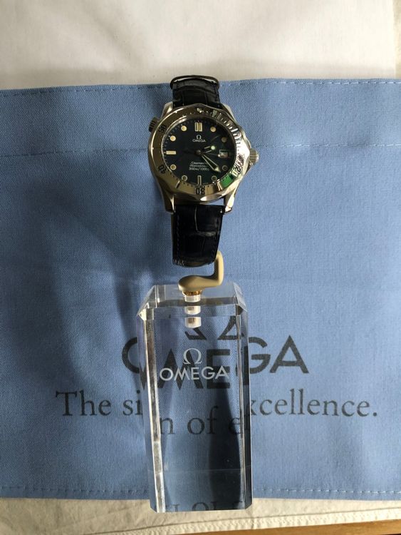 Omega Uhren Display (Neu (gemäss Beschreibung)) in Biel/Bienne für CHF ...