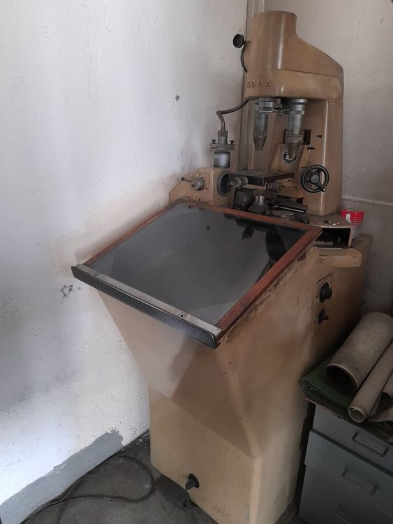 Projecteur de profiles Isoma (D'occasion) à Le Sentier pour CHF 100 ...