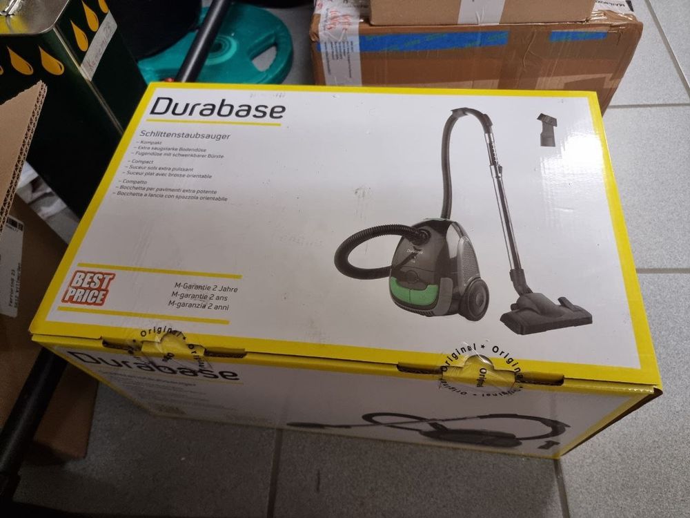 Neuer Kleiner Durabase Staubsauger (Neu und originalverpackt) in ...