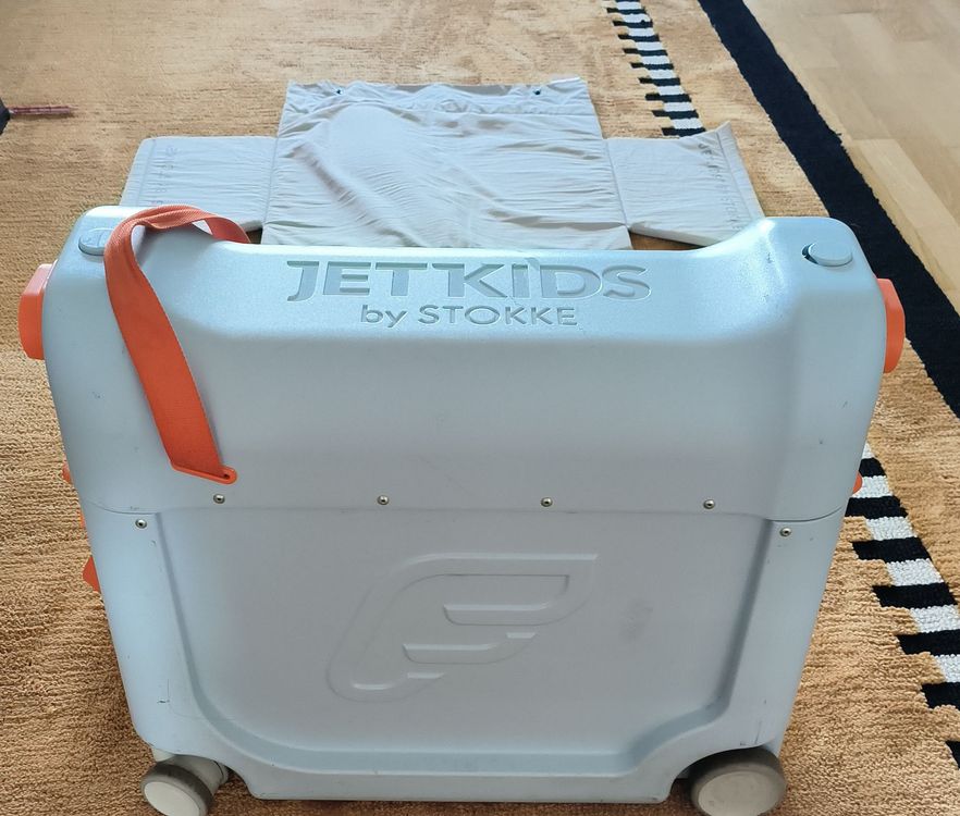 Stokke Jetkids BedBox Kinderkoffer / Kinderbett - Super! (Gebraucht) in ...