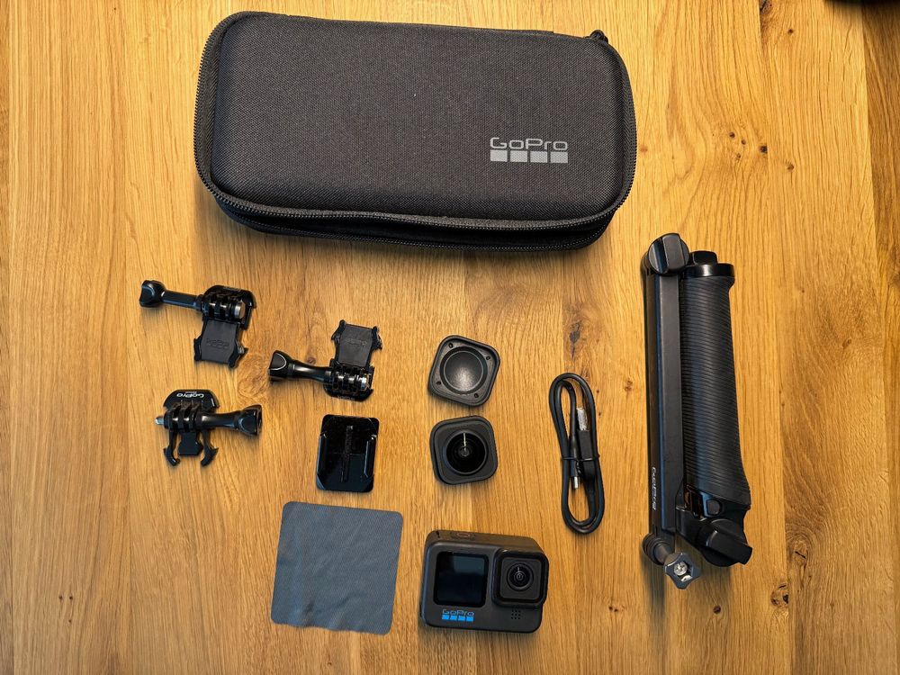 GoPro Hero 10 - inkl MaxLens Mod, Selfie Stick und SD Karte (Gebraucht ...