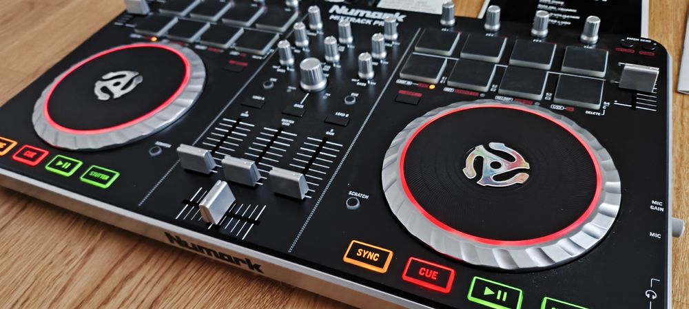 Numark Mixtrack Pro II Contrôleur DJ 🎧🎶 | Acheter sur Ricardo