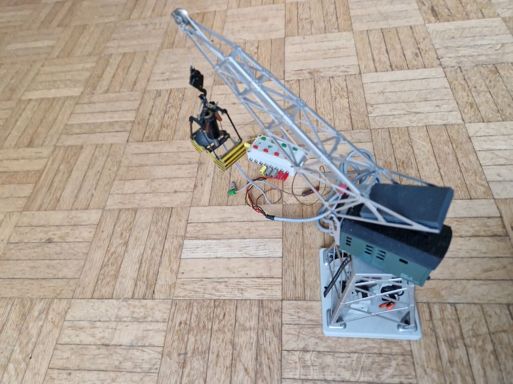Märklin ferngesteuerter Drehkran 7051 (Defekt) in Rickenbach ZH für CHF ...