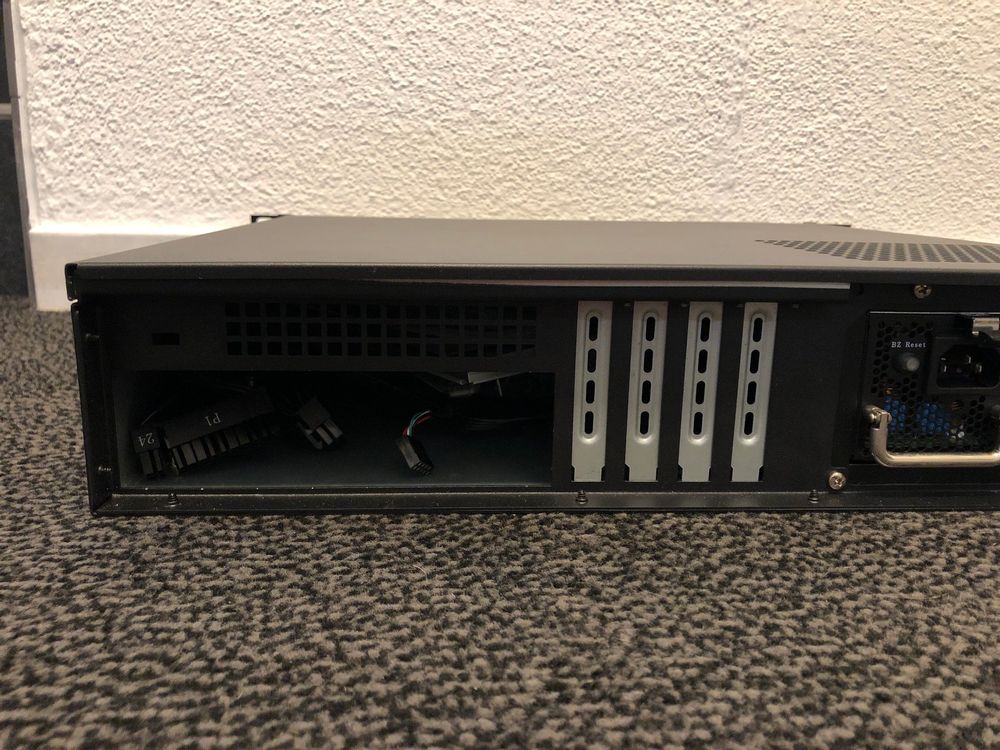 Servergehäuse + Netzteil (Fortron Twins PRO 900W) + Lüfter (Gebraucht ...