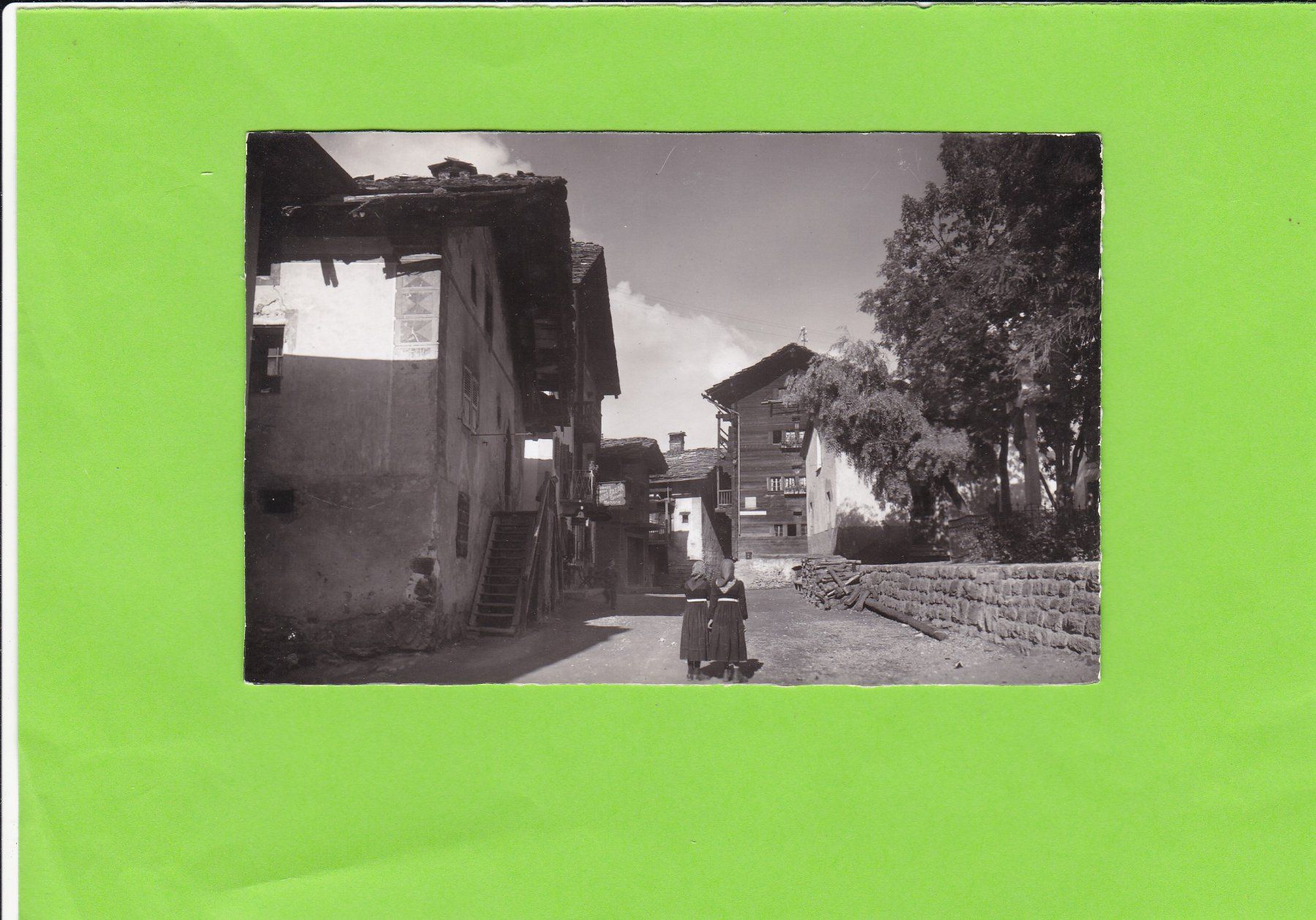 A Evolène, dans la rue du village, E. Gyger (Gebraucht) in St ...