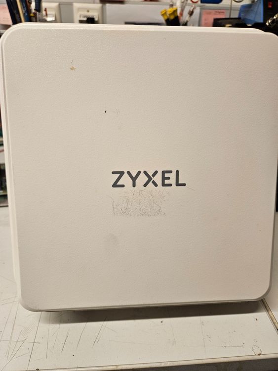 Zyxel 5G NR Outdoor Router 7101/ inklusive PoE Injector (Gebraucht) in ...