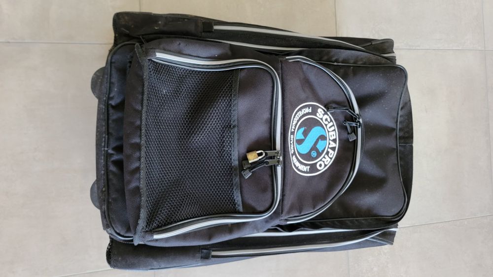 Scubapro Koffer mit Rucksack und neuen Räder (Gebraucht) in Remetschwil ...