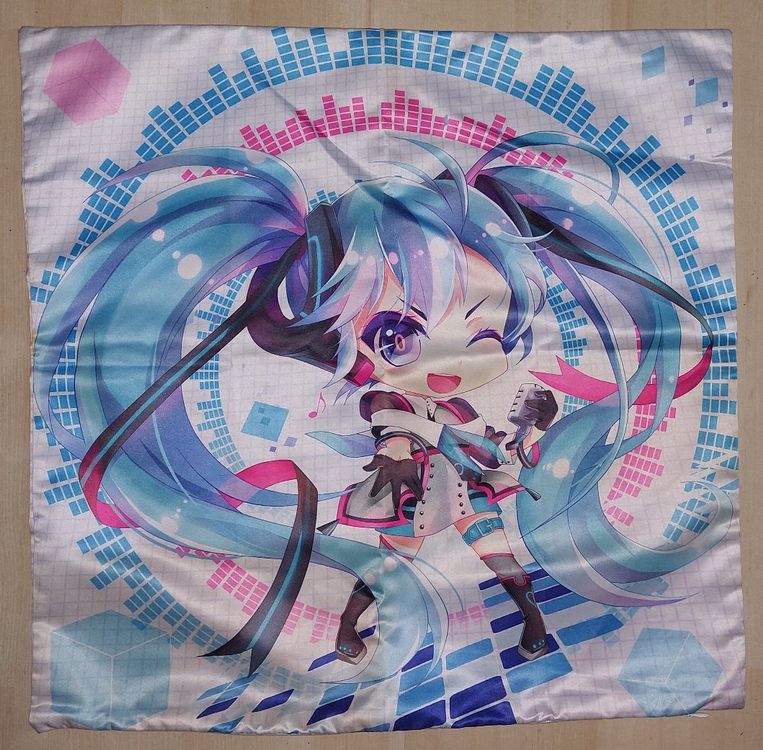 Mini-Dakimura | Hatsune Miku | 45x45cm (Gebraucht) in Neuhausen für CHF 4 – mit Lieferung auf ...