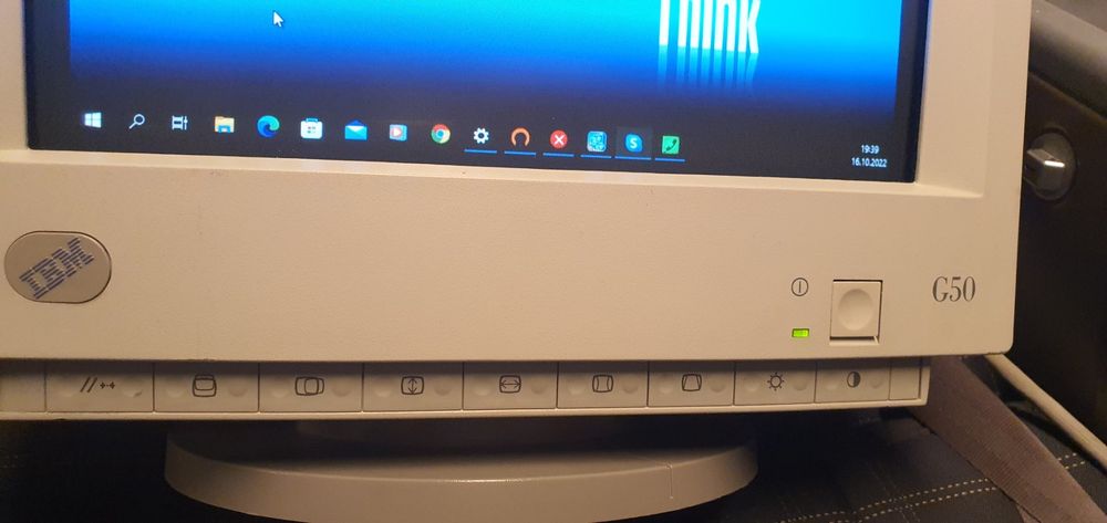 IBM G50 CRT Monitor 15" | Kaufen auf Ricardo