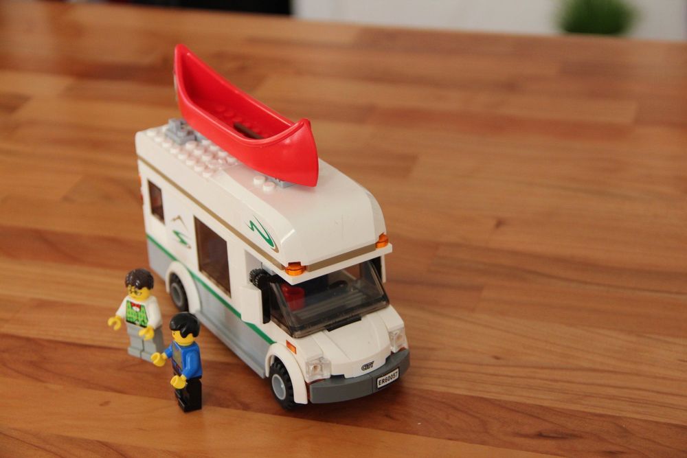 Lego 60057 City Wohnmobil mit Kanu (Gebraucht) in für CHF 23 – mit ...
