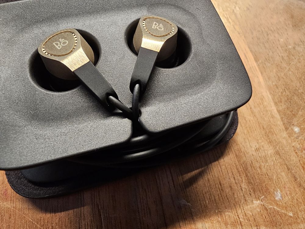 Bang & Olufsen Beoplay H3 In-Ear-Kopfhörer (Neu (gemäss Beschreibung ...
