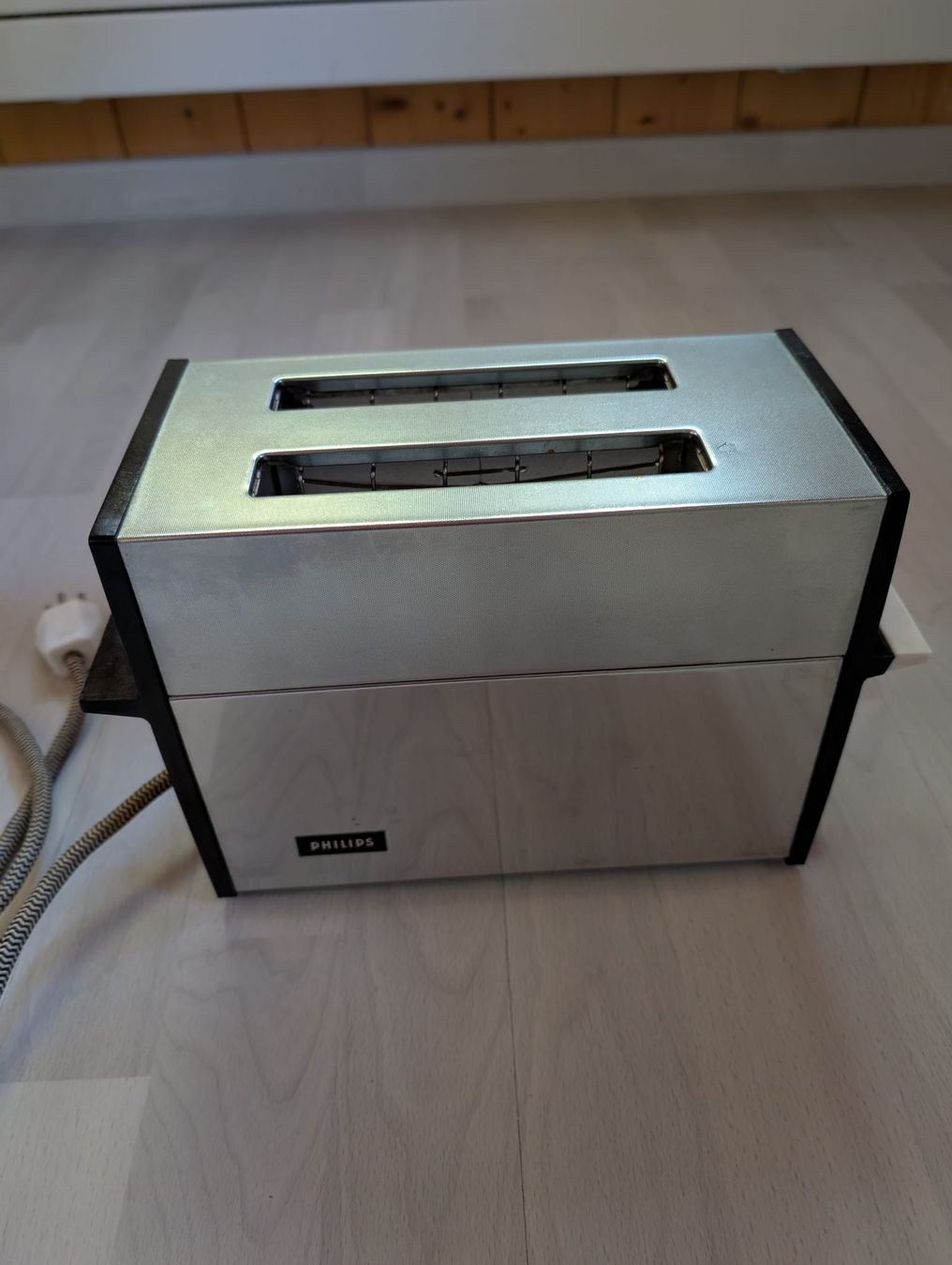 Philips Toaster, HM3420, Vintage Design, Top Zustand! (Gebraucht) in ...