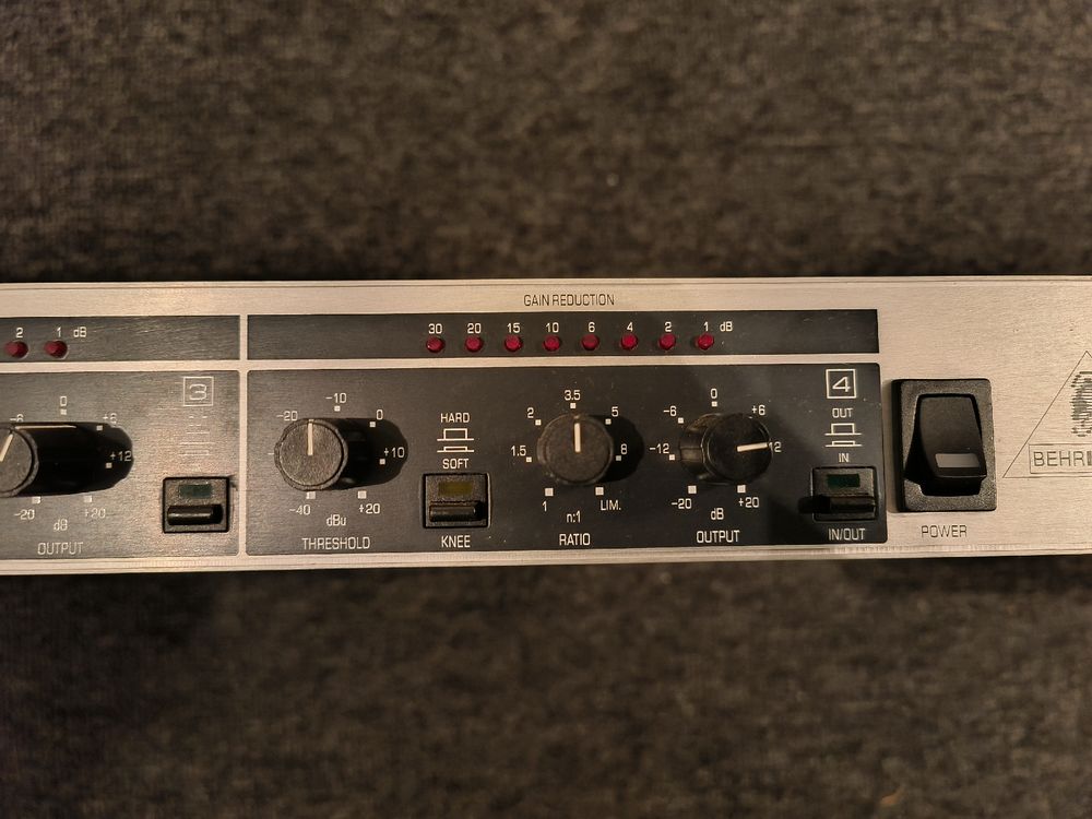Behringer Multicom MDX 2400, 4-Channel Compressor | Kaufen auf Ricardo