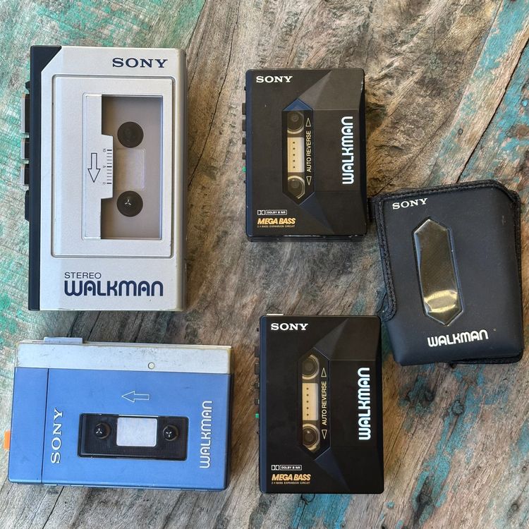 4 Sony WALKMAN Cassette Player WM-1, WM-2091, TPS-L2 (Defekt) in Vésenaz für CHF 100 – mit ...
