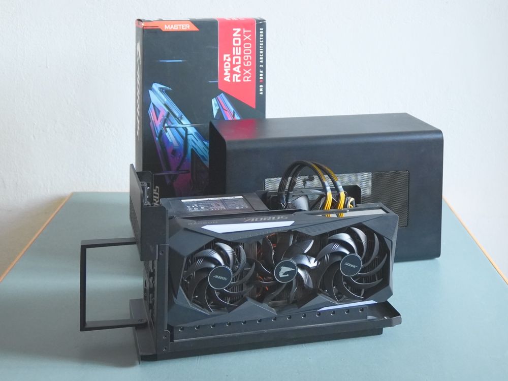 Razer Core X Chroma eGPU and AMD Radeon RX 6900 XT 16 GB (Gebraucht) in ...