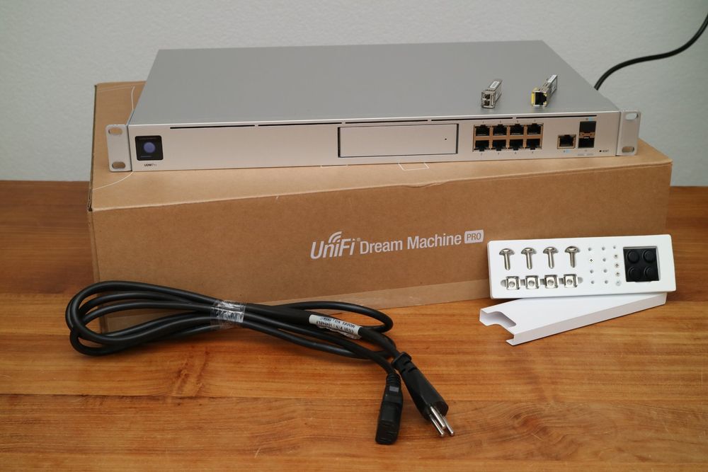 Ubiquiti Unifi Dream Machine Pro (Gebraucht) in Wettswil für CHF 354 ...