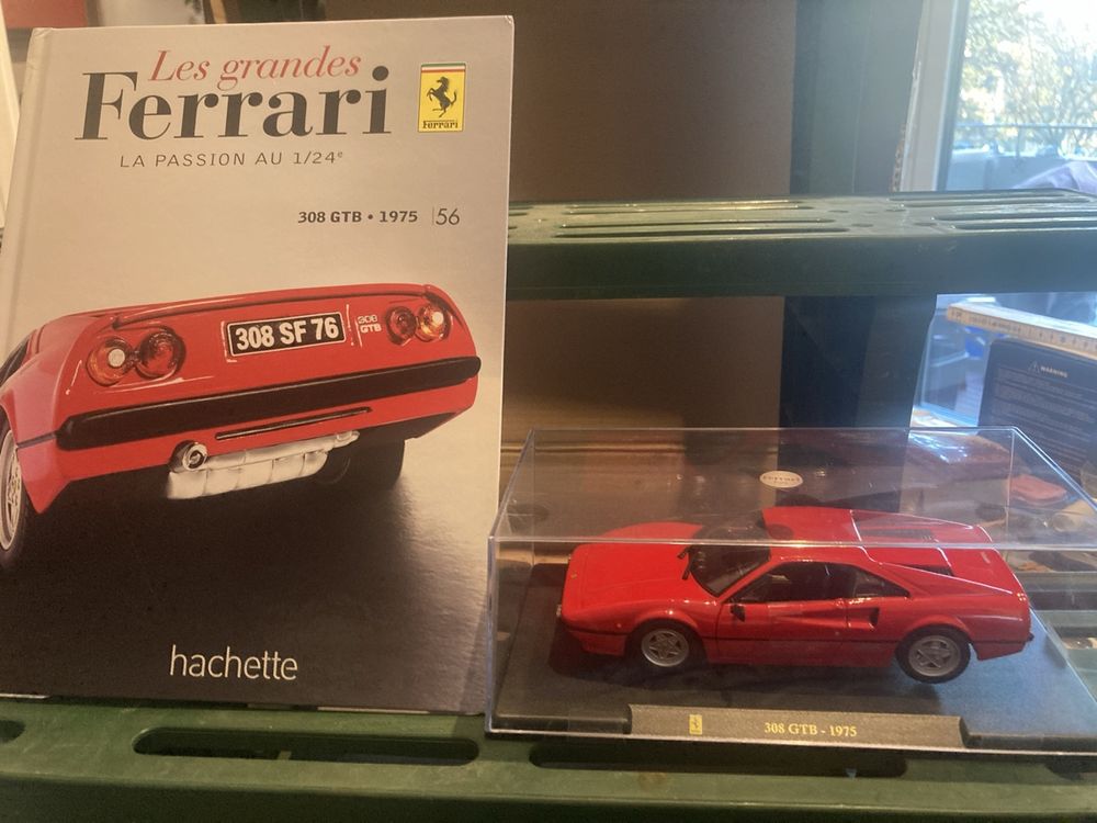 Ferrari 308GTB 1/24 hachette burago (Neu (gemäss Beschreibung)) in Versoix für CHF 25 – mit ...