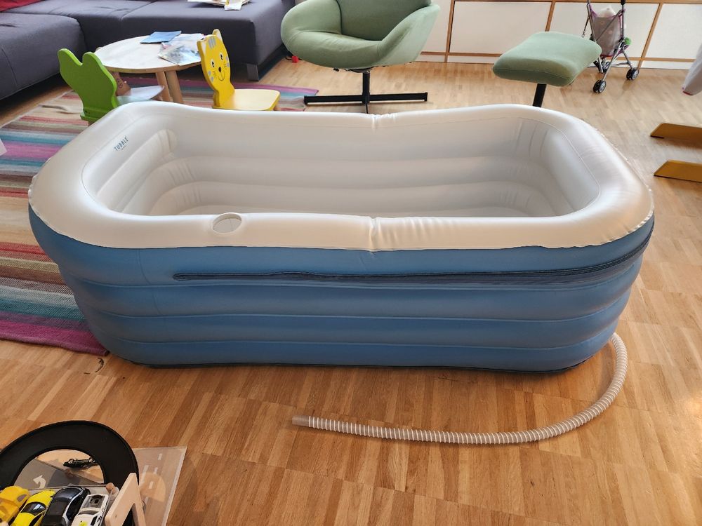 Badewanne aufblasbar von Tubble (Gebraucht) in Zürich für CHF 6 – mit ...