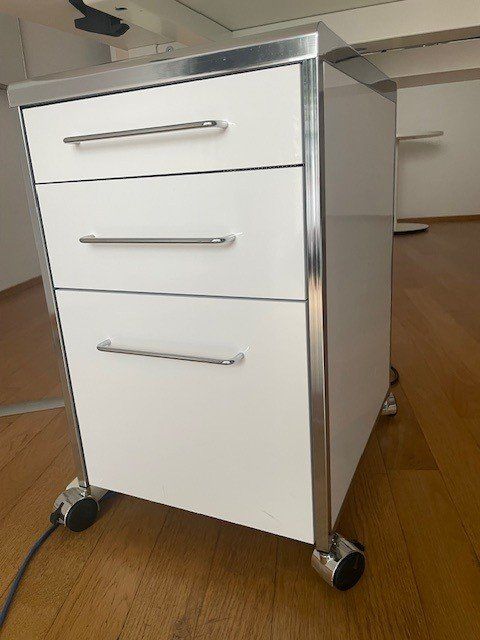 Rollcontainer weiss (Gebraucht) in Zug für CHF 28 – nur Abholung auf Ricardo kaufen