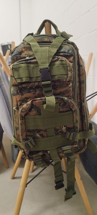 Robuster Armee Kinderrucksack, camouflage (Neu (gemäss Beschreibung ...
