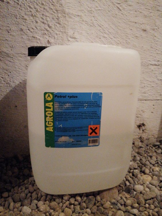 Petrol plus Kanister | Kaufen auf Ricardo