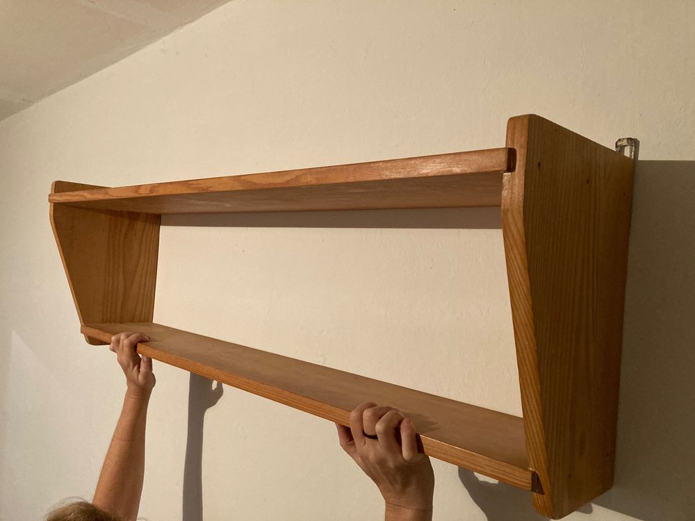 Regal Zum Hangen