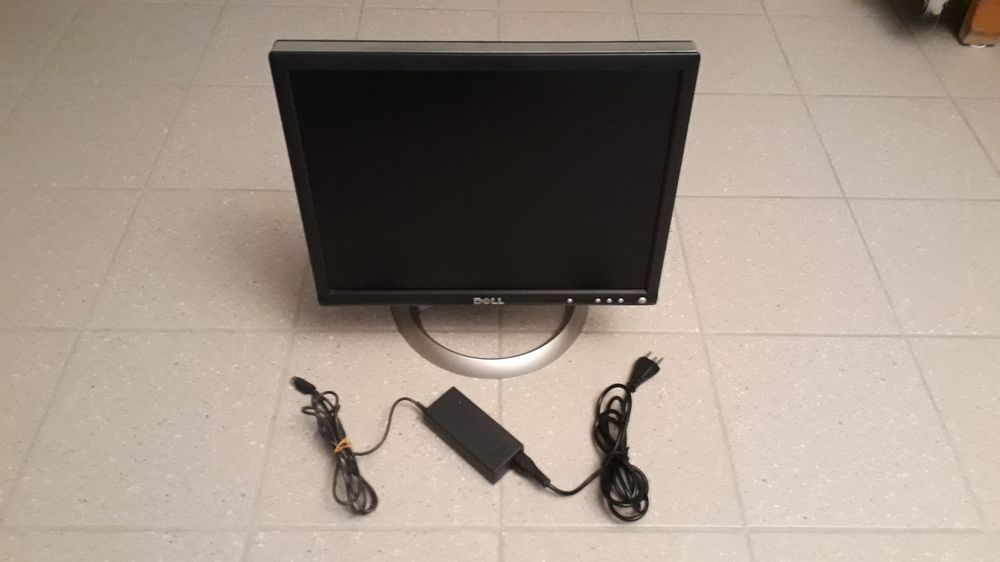 DELL 20 Zoll TFT Ultrasharp 2001FP (Gebraucht) in Stäfa für CHF 57 ...
