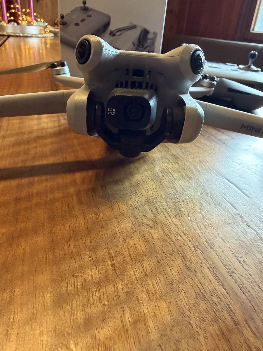 DJI Mini 4 Pro Drohne- NEU- Nie geflogen (Neu (gemäss Beschreibung)) in ...