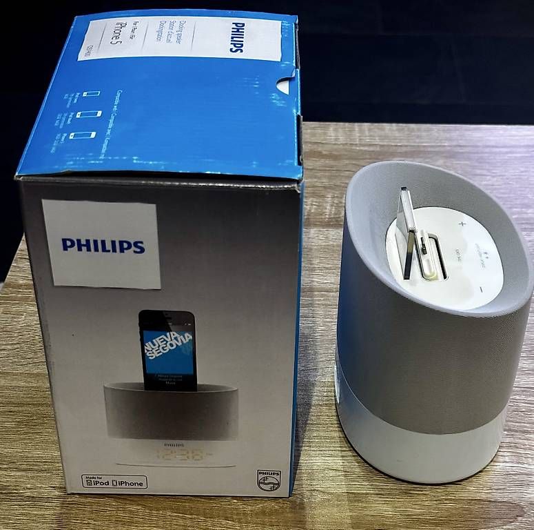 Philips DS1400 Docking Speaker ab iPhone 5 OVP & Zubehör (Gebraucht) in ...