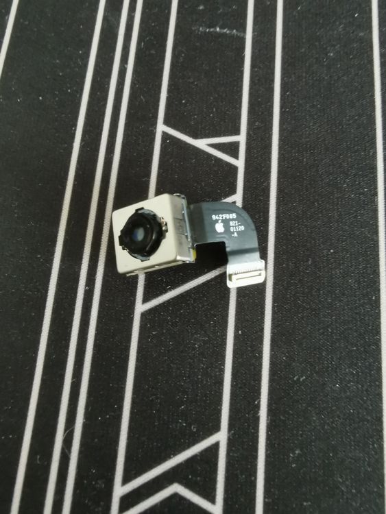 Original iPhone 8 rear Camera 📸 (Gebraucht) in Lutry für CHF 8 – mit ...