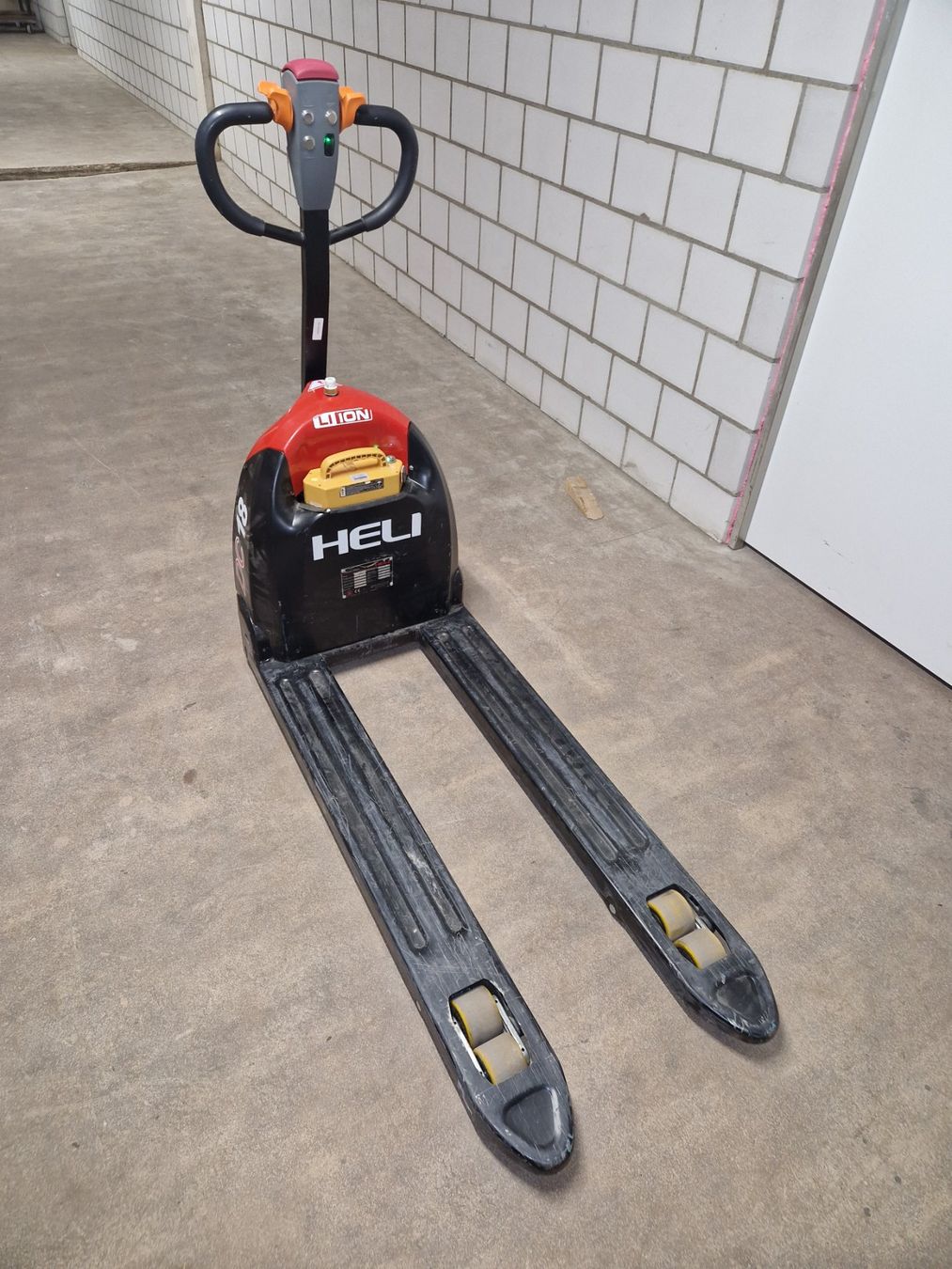 Elektro Hubwagen Heli DC 18 (Gebraucht) in Fraubrunnen für CHF 1000 ...